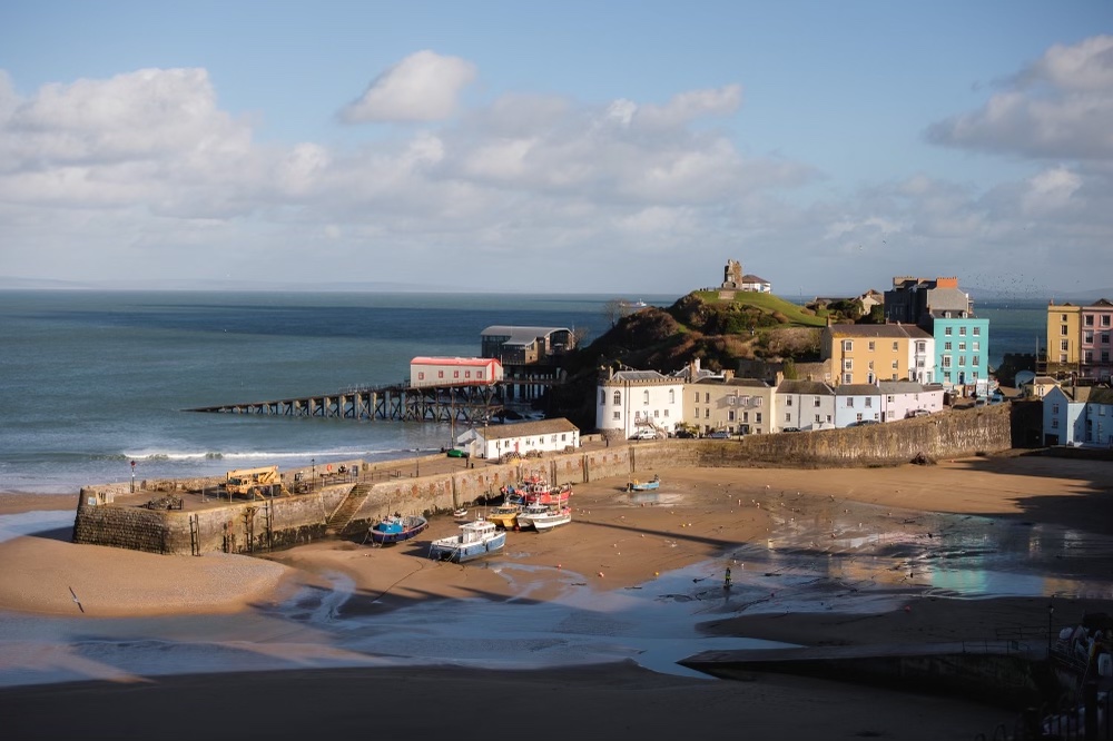 Why you should visit Tenby, Wales | Chris & Suze Go Walkies