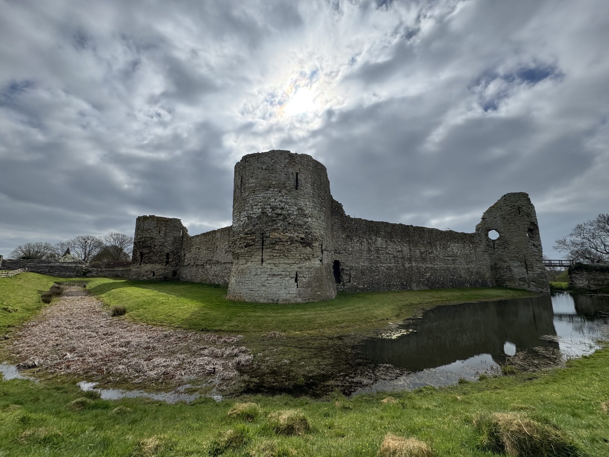 1066 Country Walk stage 1 – Pevensey to Battle | Chris & Suze Go Walkies